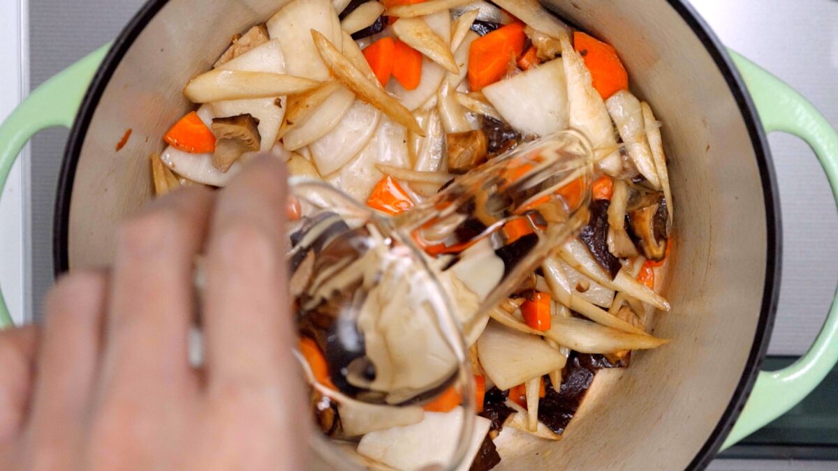 Kenchinjiru Recipe (けんちん汁) - Vegan Japanese Soup