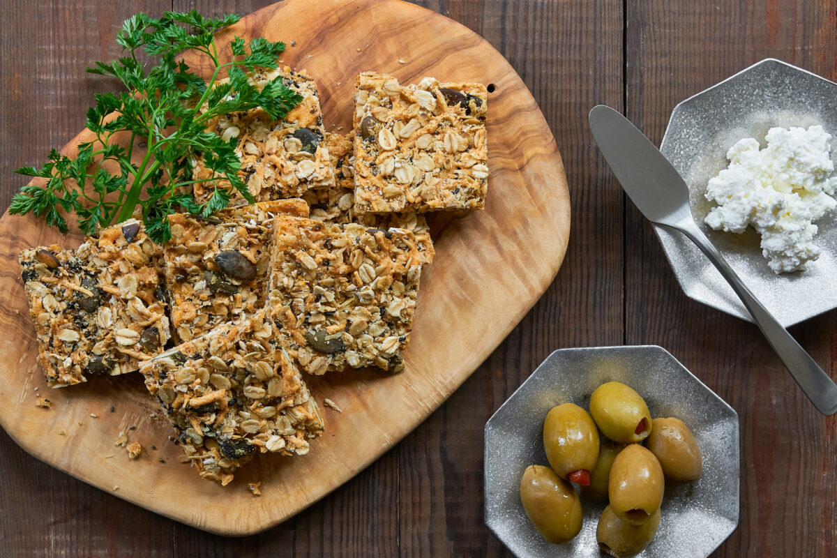 Cheesy Savory Granola Recipe - Granola Cheese Crackers