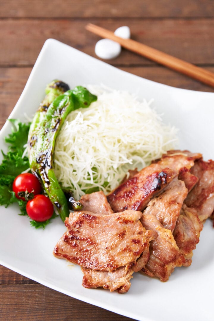Ginger Pork (豚の生姜焼き) - Buta no Shogayaki