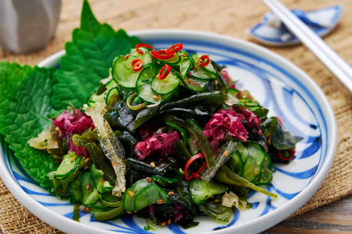 BEST Seaweed Salad Recipe - Japanese Wakame Salad
