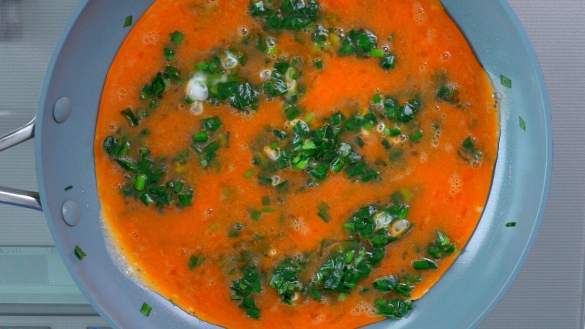 Niratama Recipe (ニラ玉) - Scrambled Chinese Chives & Eggs