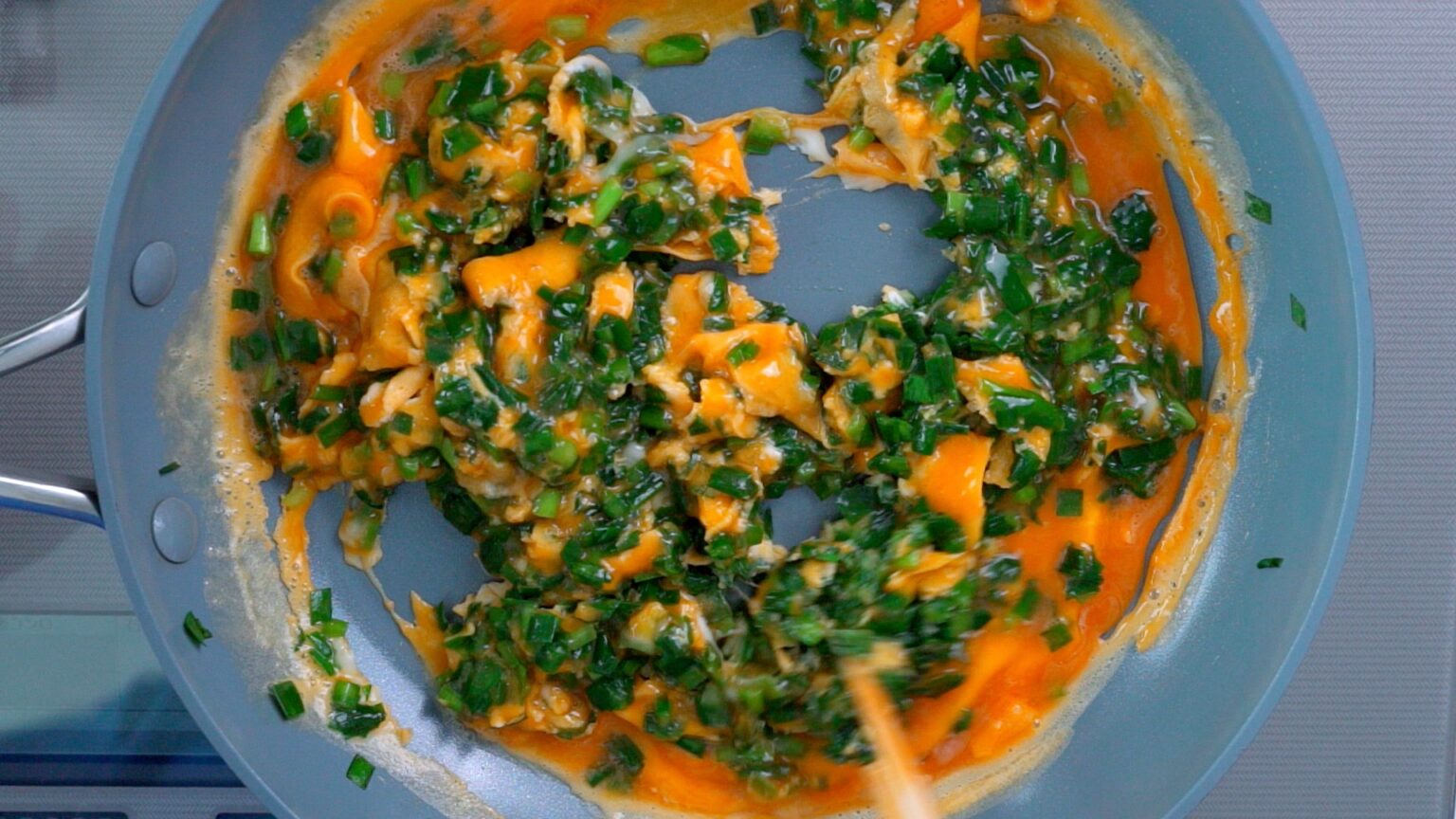 Niratama Recipe (ニラ玉) - Scrambled Chinese Chives & Eggs