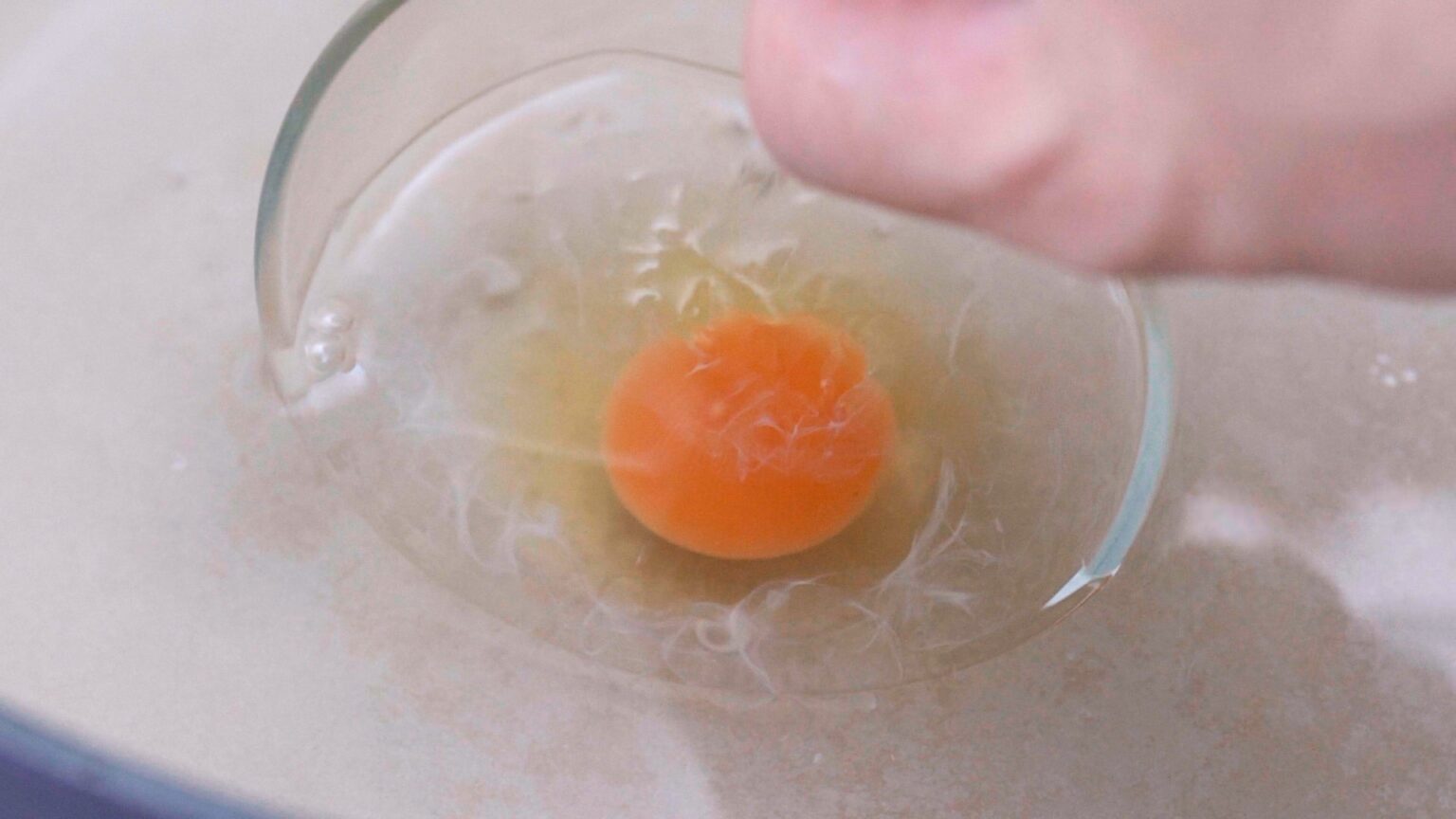 How to Make PERFECT Poached Eggs - 3 Mistakes to Avoid