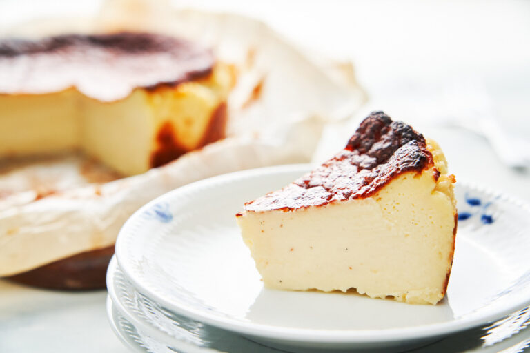 BEST Burnt Basque Cheesecake - Easy Cheesecake Recipe