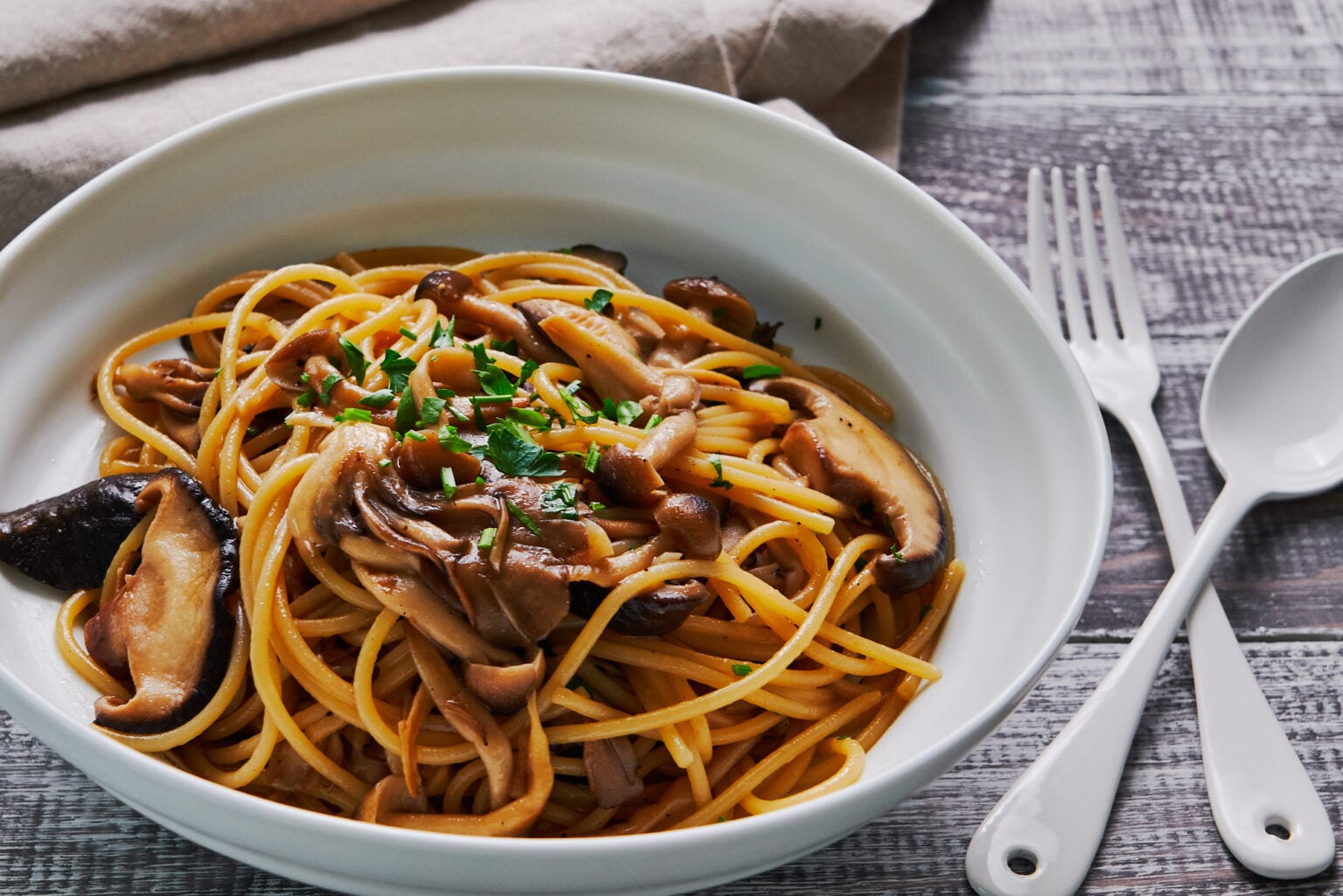 Butter Soy Sauce Pasta with Mushrooms - Japanese Pasta