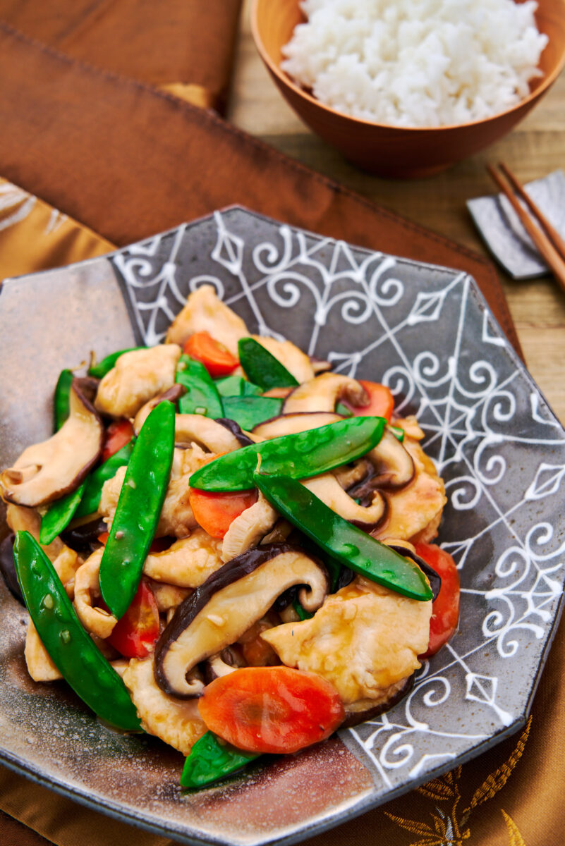 Moo Goo Gai Pan Recipe (Chicken Mushroom Stir-Fry)
