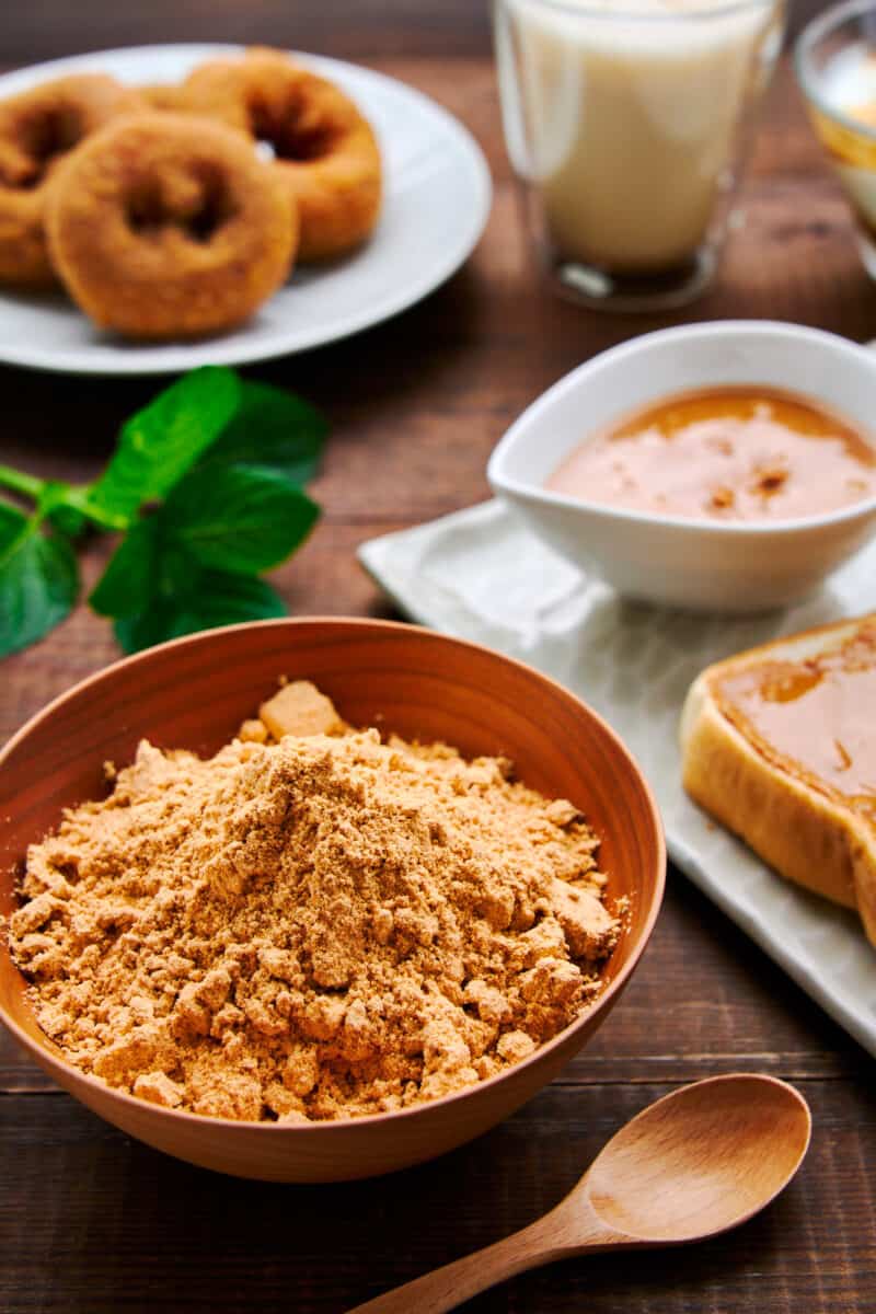 Homemade Kinako Powder (Roasted Soybean Flour)