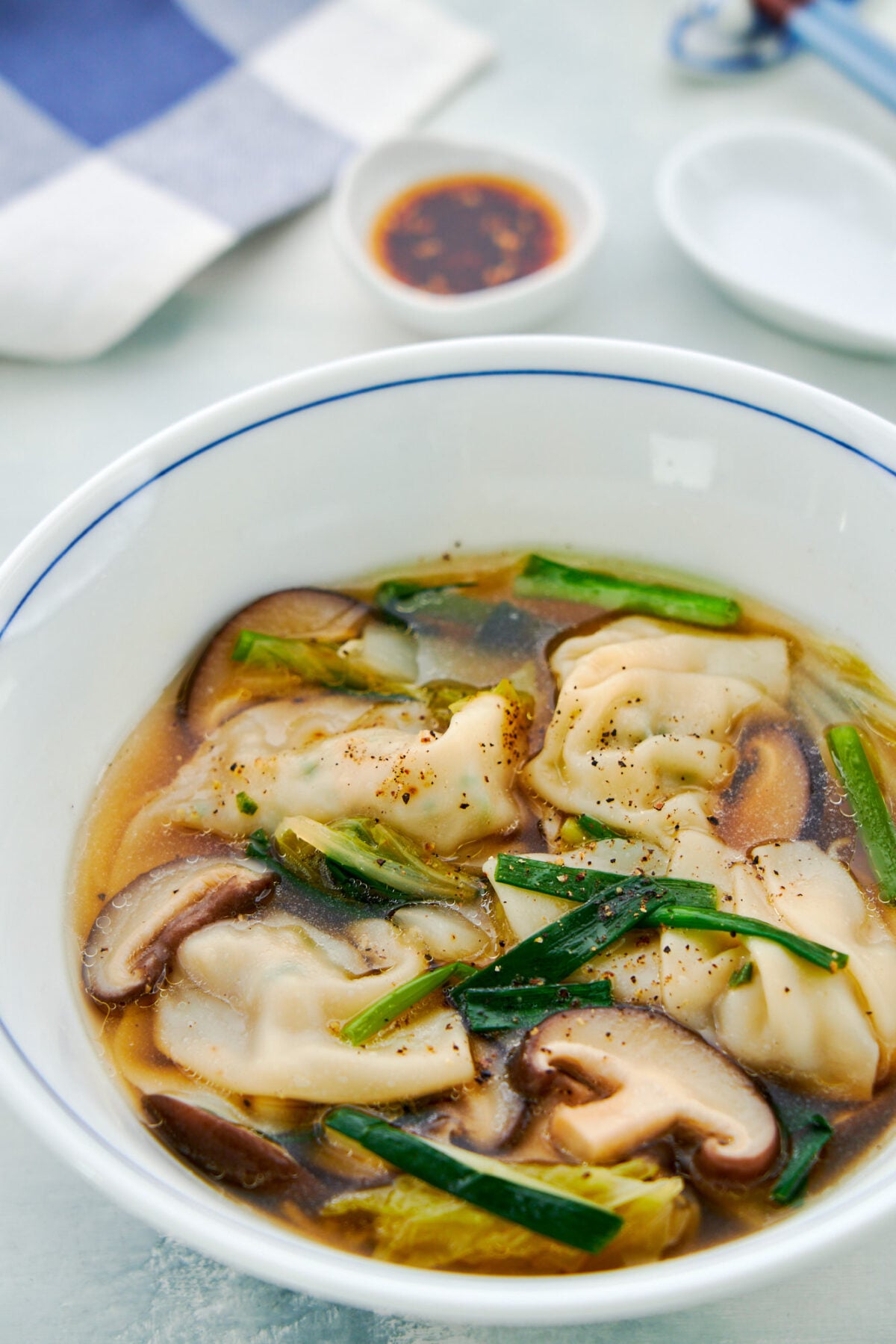 Gyoza Soup Recipe: Comforting Japanese Dumpling Soup
