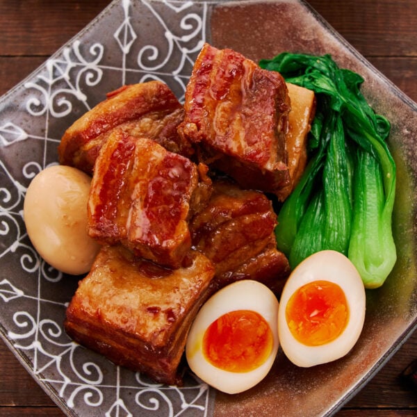 Japanese Braised Pork Belly (Buta no Kakuni)
