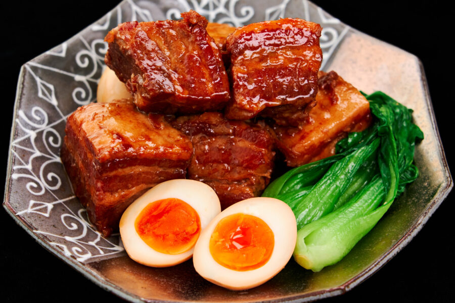 Japanese Braised Pork Belly (Buta no Kakuni)